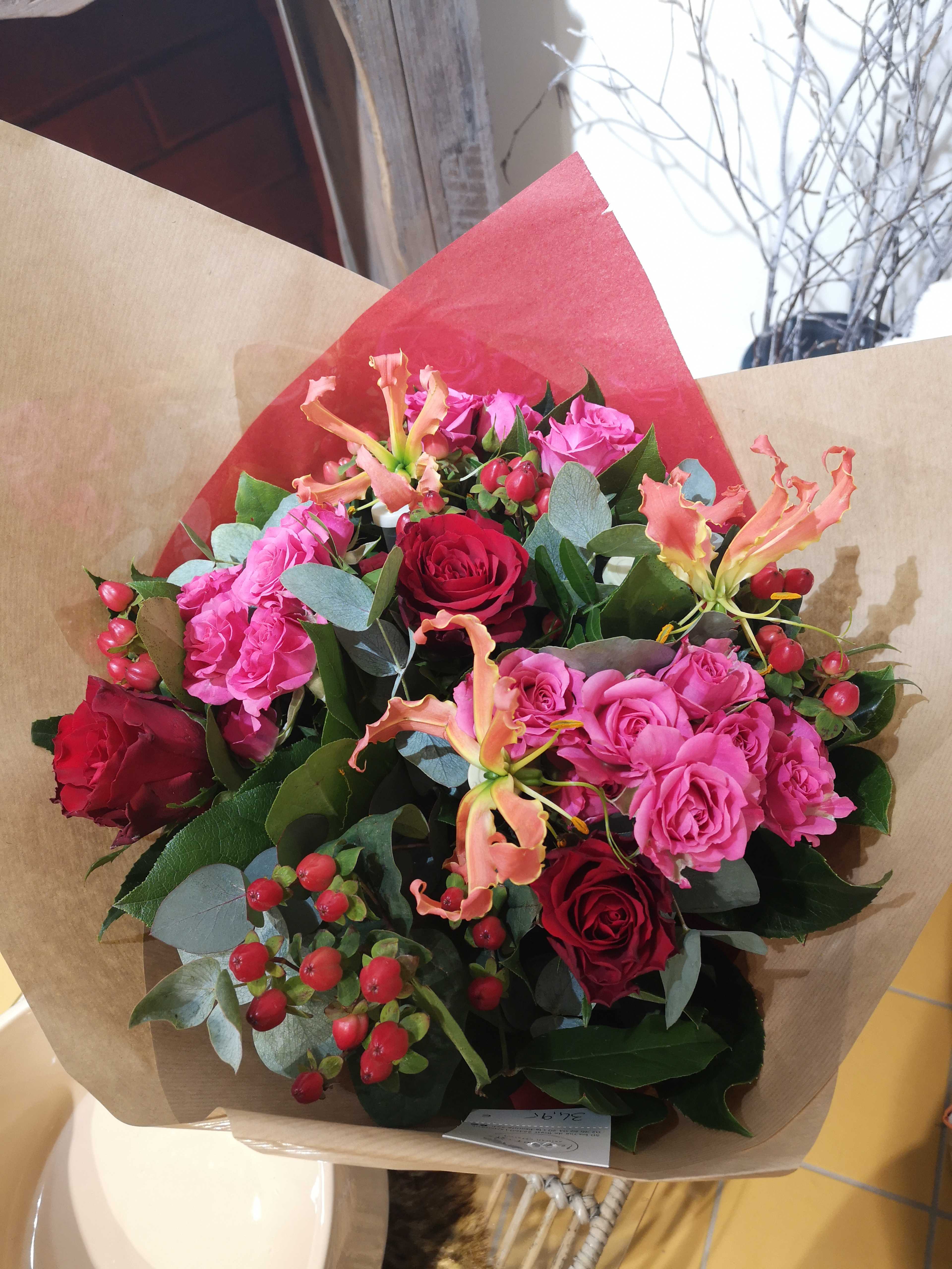 Bouquet de fleurs rouge et rose